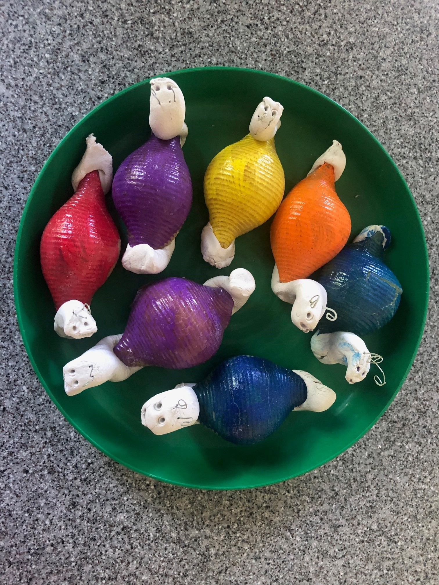 Pasta snails – Father’s Day craft for toddlers – Mini Moo Life